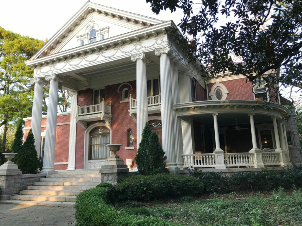 Callan Castle | Atlanta Leasing & Investment